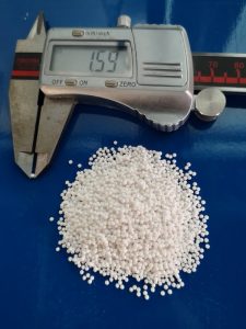 Spherical carrier with large specific surface area and large pore ...